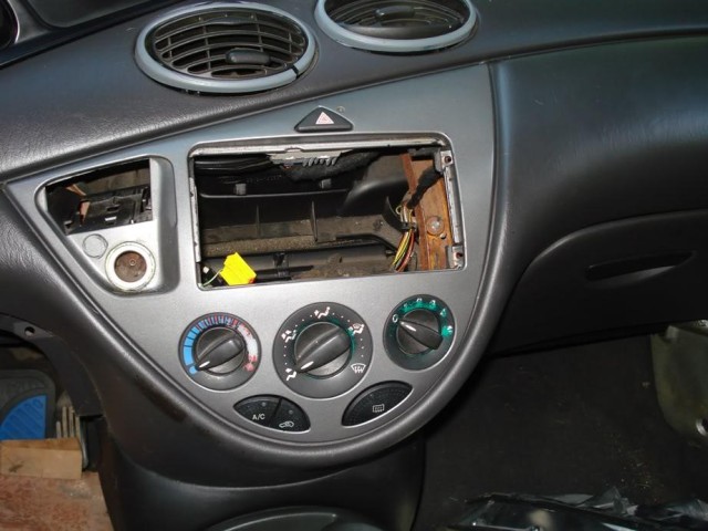 HVAC (Climate Controls) Broken Cable by nomind | ford | focus-1 | diys ...