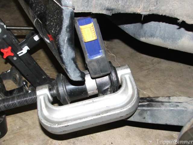 TrippinBimmer DIY: RTAB using BallJoint Removal Tool! (Big C-Clamp)|::..