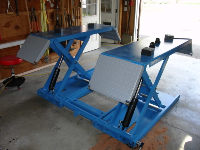 An E92 and the Atlas Kwik Bay 7000 Mid-Rise Lift | builds | DIY